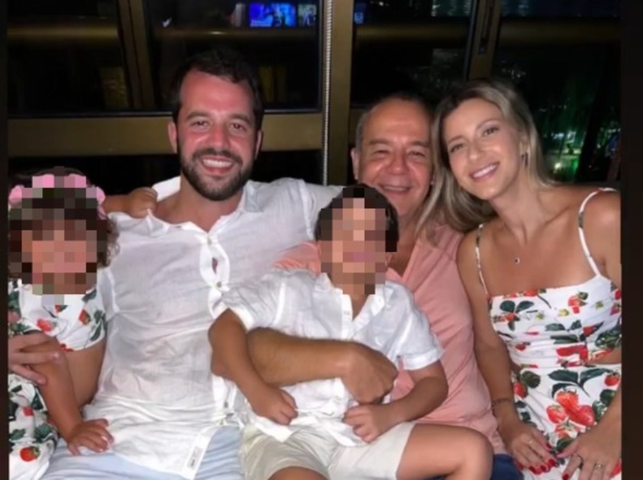 Sérgio Cabral comemora réveillon com família em casa | Rio | O Globo