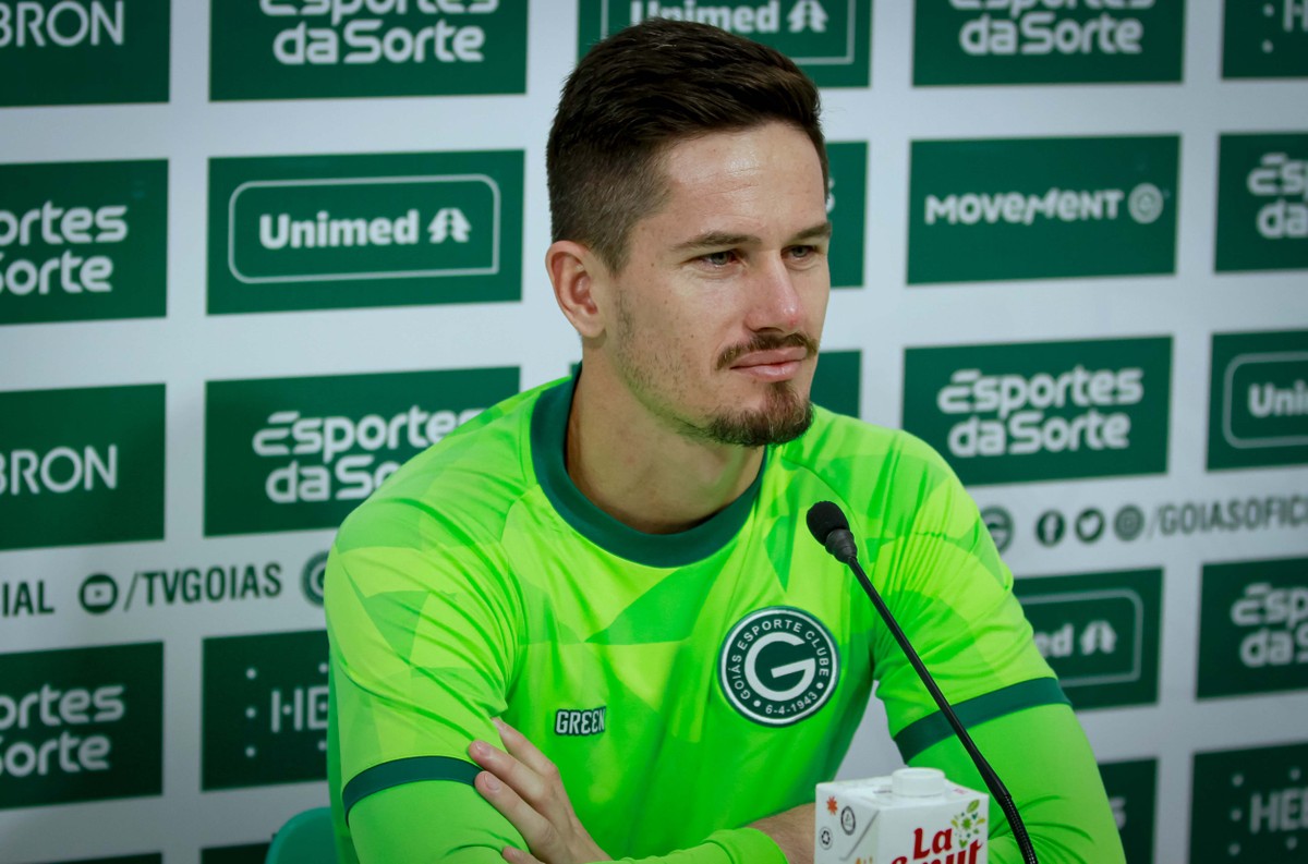 Tadeu lista fatores essenciais para o Goiás vencer o Atlético-GO na ...