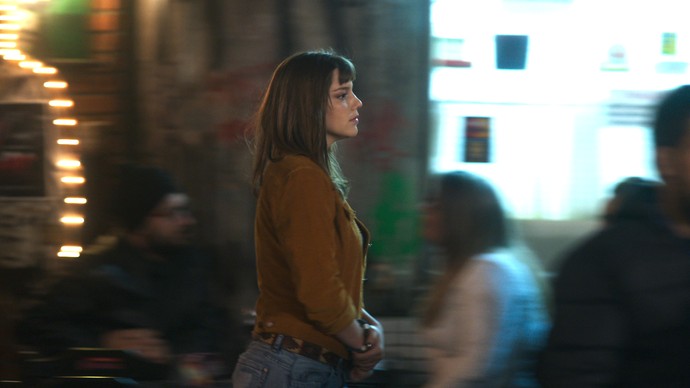 Motorista misterioso acelera o carro para cima de Isabela - notícias em ...