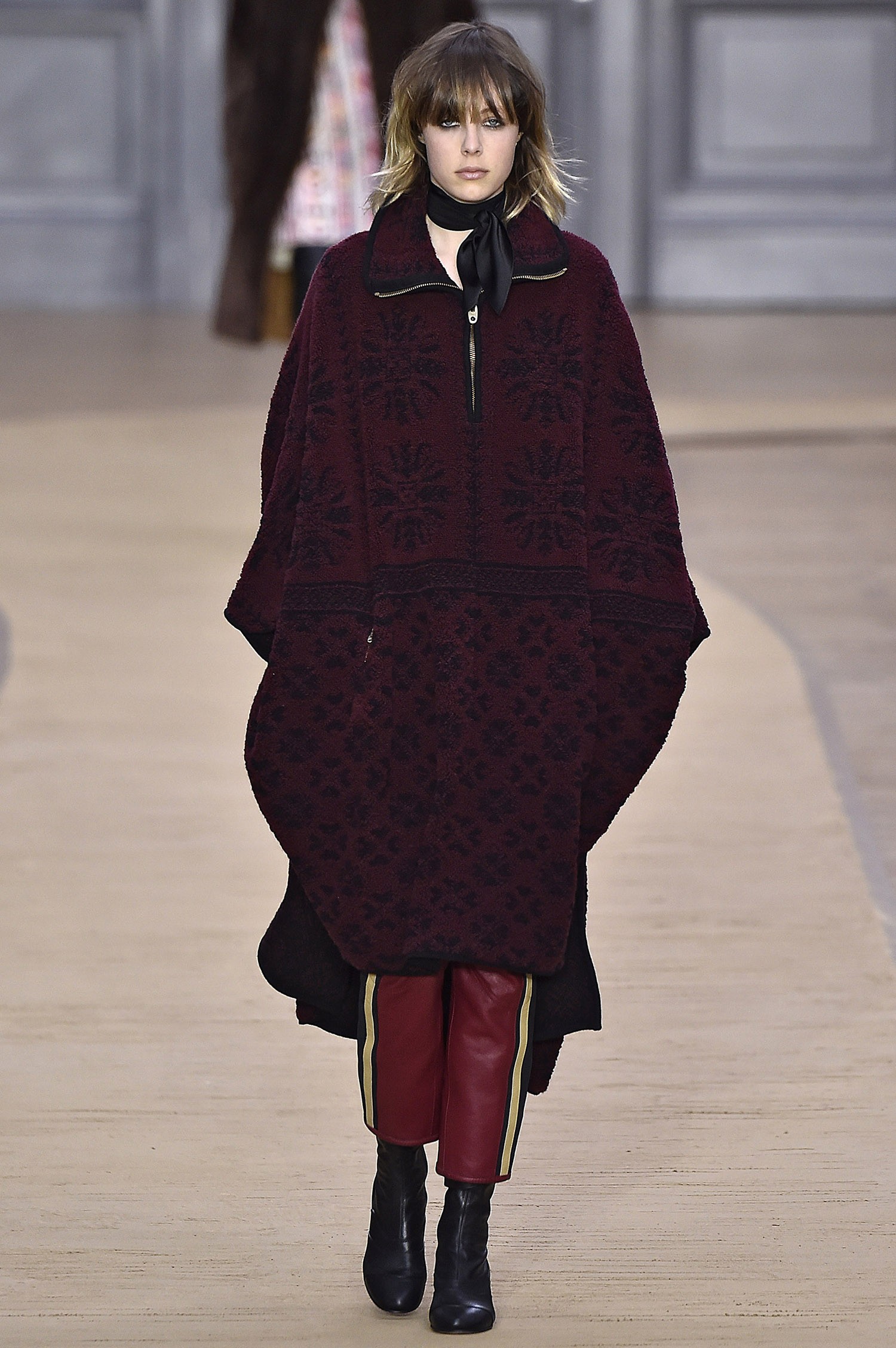 Rainha do boho contemporâneo, Chloé traz inverno 2017 esperto e ...