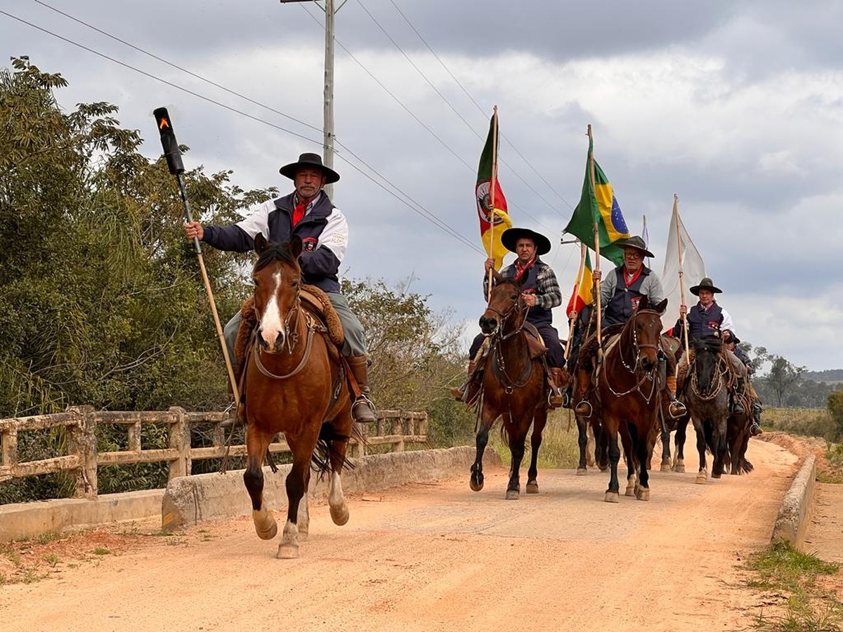 RBS TV recebe a Chama Crioula | Rio Grande do Sul | G1