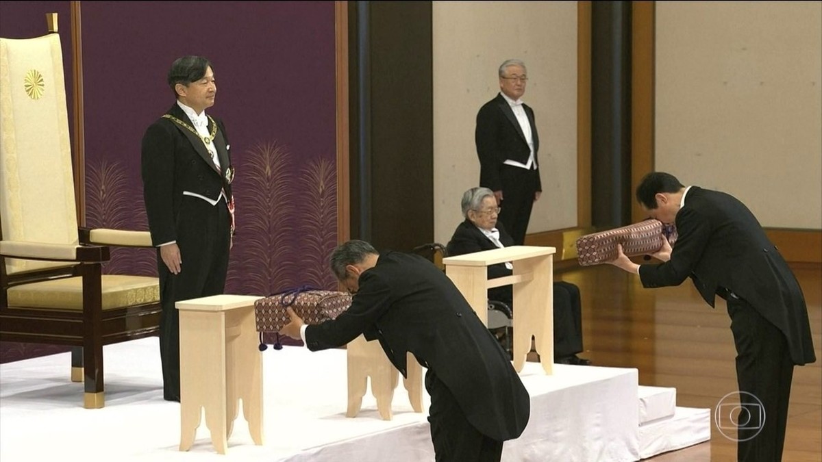 Naruhito se torna imperador e dá início à era Reiwa no Japão | Mundo | G1