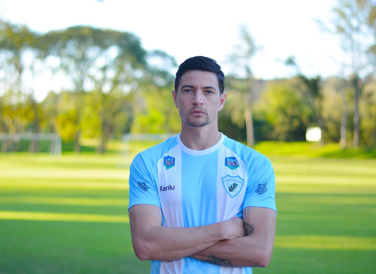 Londrina oficializa contratação do zagueiro Fernando Timbó, ex-Paraná e ...