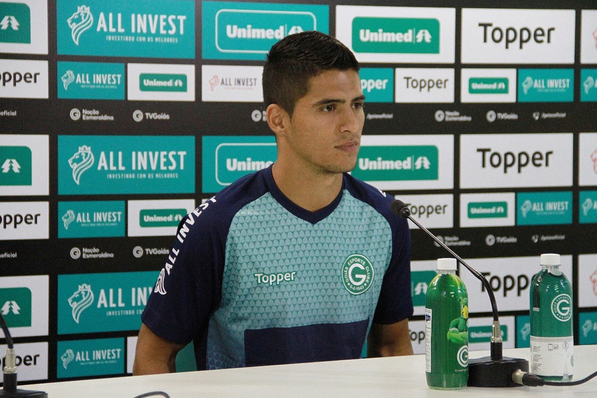 Novo titular, Daniel Guedes elogia torcida do Goiás e espera mesmo ...