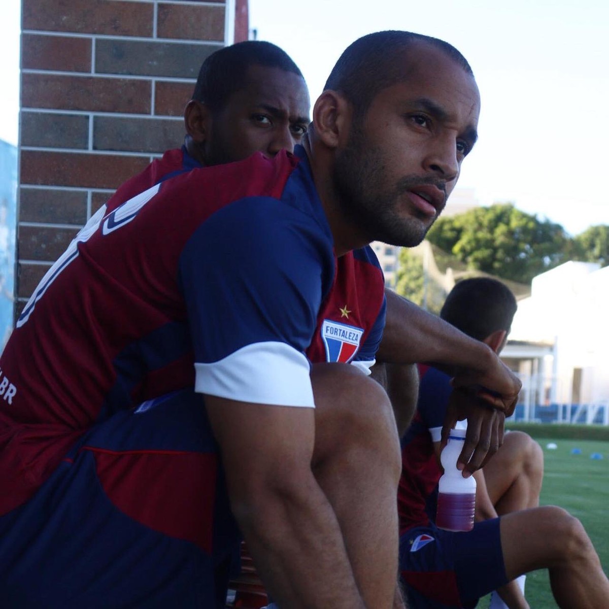 Atacante Edinho é regularizado e pode reestrear pelo Fortaleza diante ...