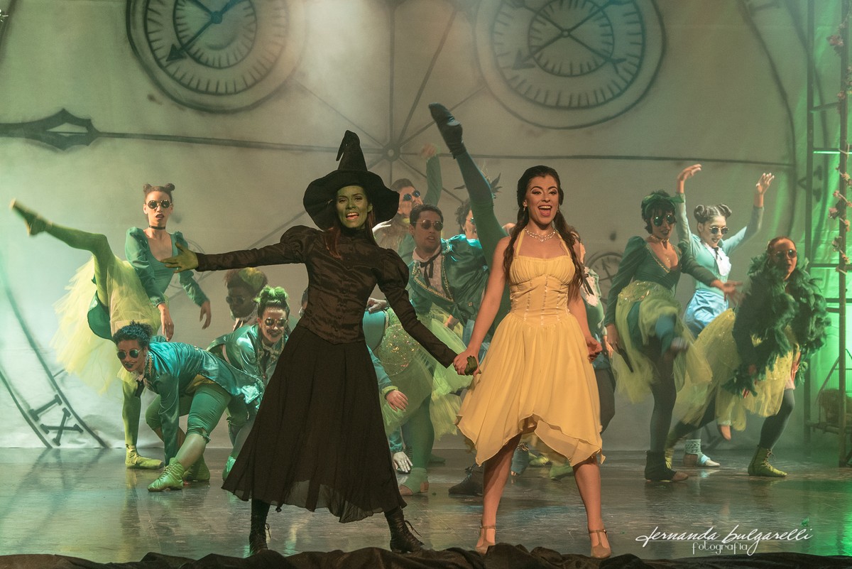 Theatro D. Pedro recebe espetáculo de dança inspirado em musical da ...