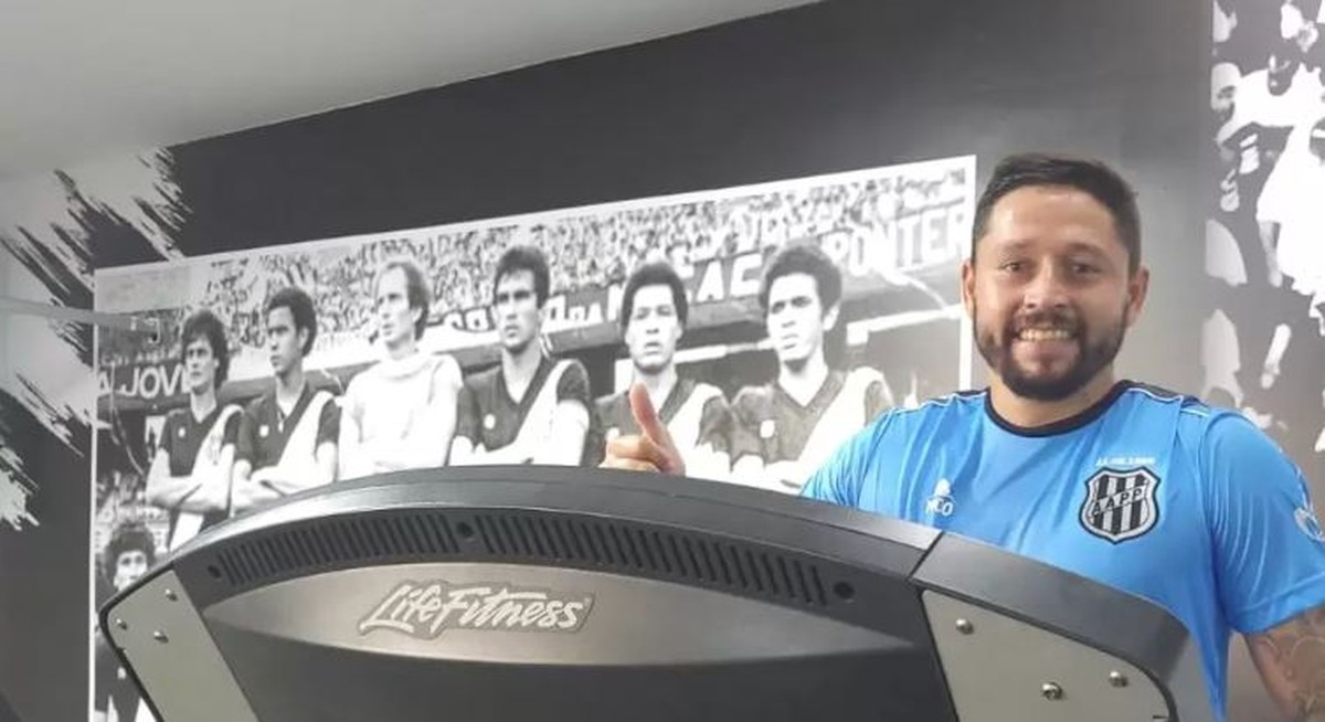 Elvis se reapresenta à Ponte Preta após ser liberado para resolver ...