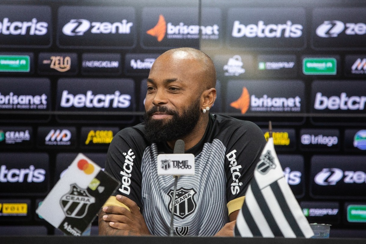 Chay é apresentado no Ceará, conta viagem de 43 horas até capital e ...