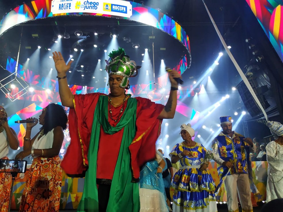 Nações de maracatu se reúnem no Marco Zero do Recife para celebrar a ...