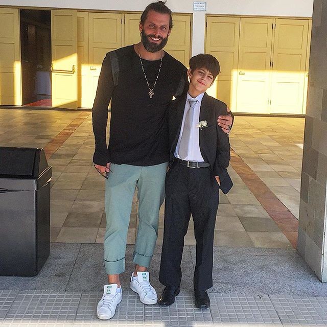 Aos 9 anos, filho de Henri Castelli e Isabeli Fontana esbanja estilo de ...