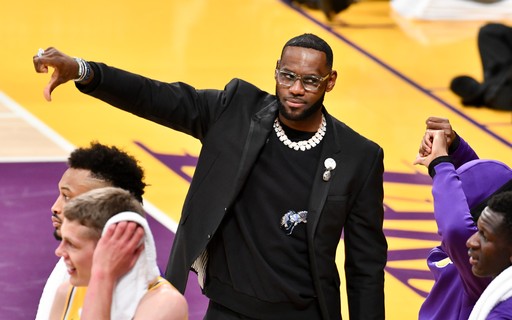 Lebron James critica influencers que estão usando cenários das ...