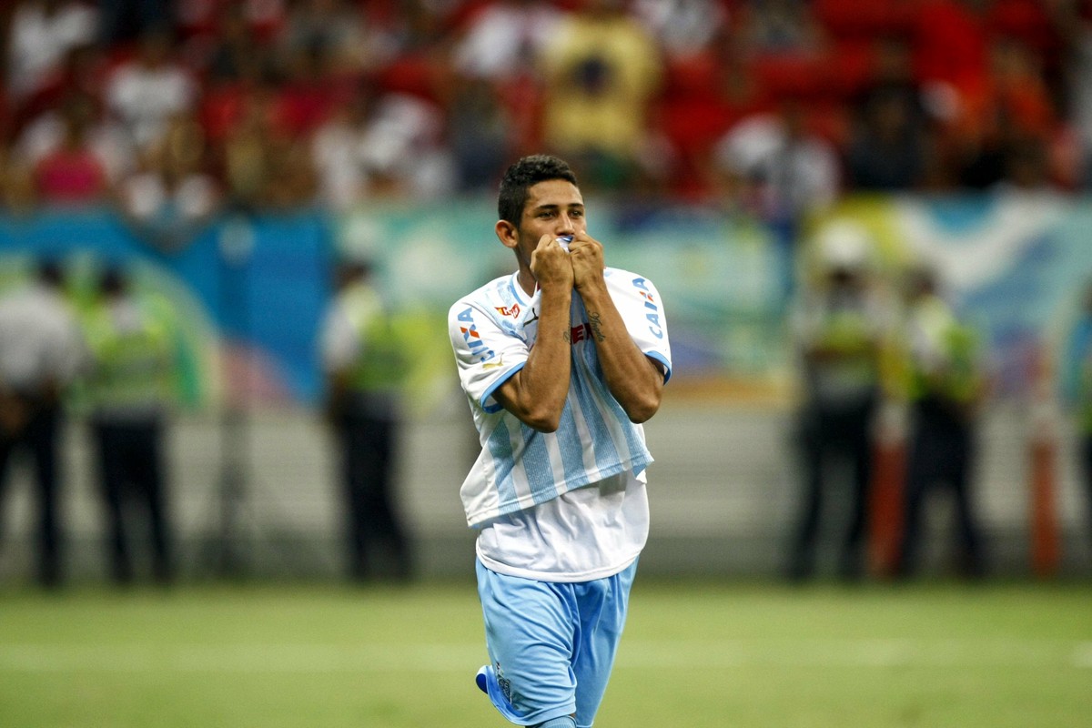 Leandro Carvalho realiza exames e está confirmado para jogar a final da ...