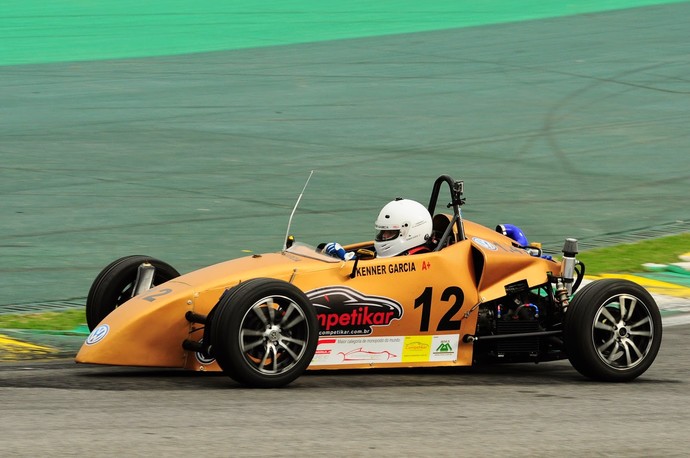 Kenner Garcia abre temporada com prova da FVee pela 1ª vez no Brasil