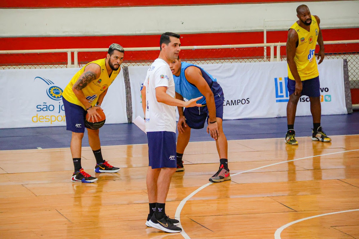 Quase dois anos depois, São José Basketball volta a jogar no Linneu em ...