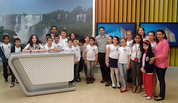 Rede Globo > rpctv - RPC TV Foz recebe visita de alunos de Santa ...