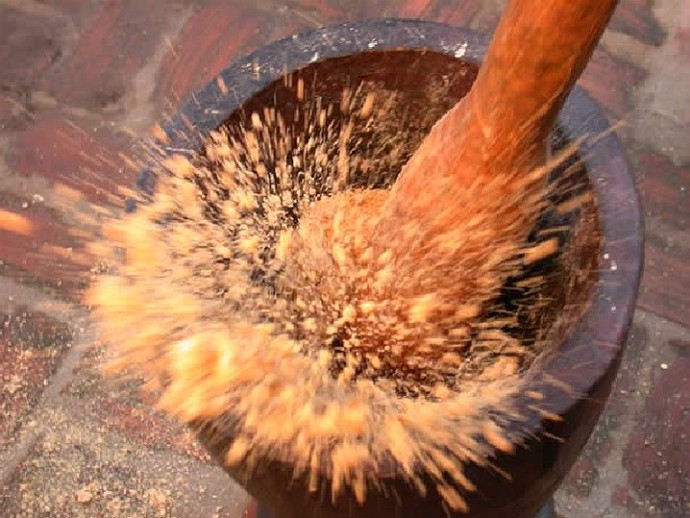 Veja como a produção do pilão resiste ao tempo - notícias em Extras É ...