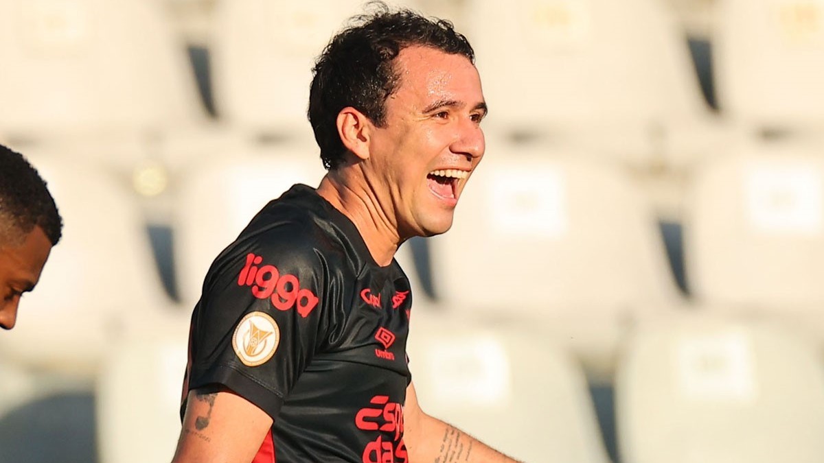 Athletico deve renovar com Pablo para 2024? | athletico-pr | ge