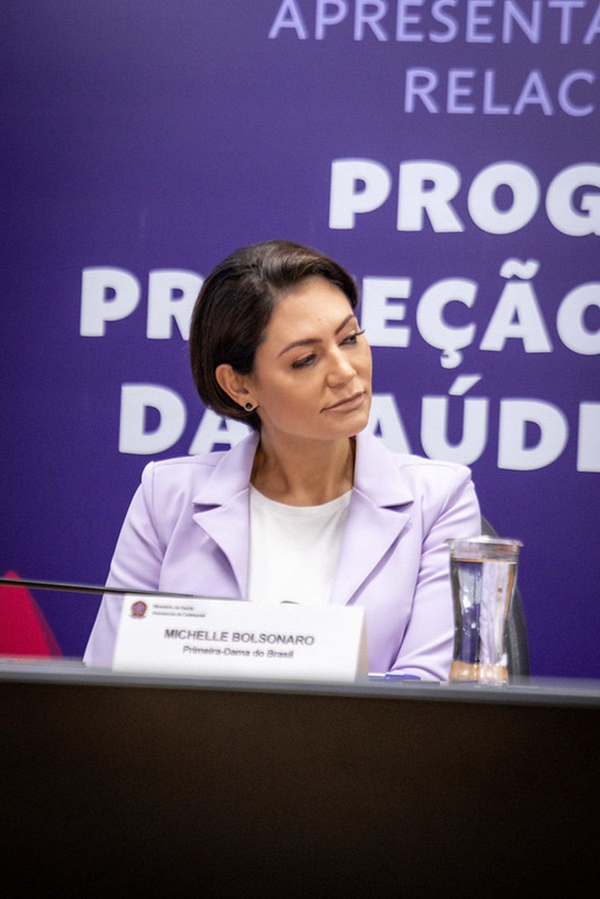Michelle Bolsonaro faz primeira aparição após eleições e rejeita ...