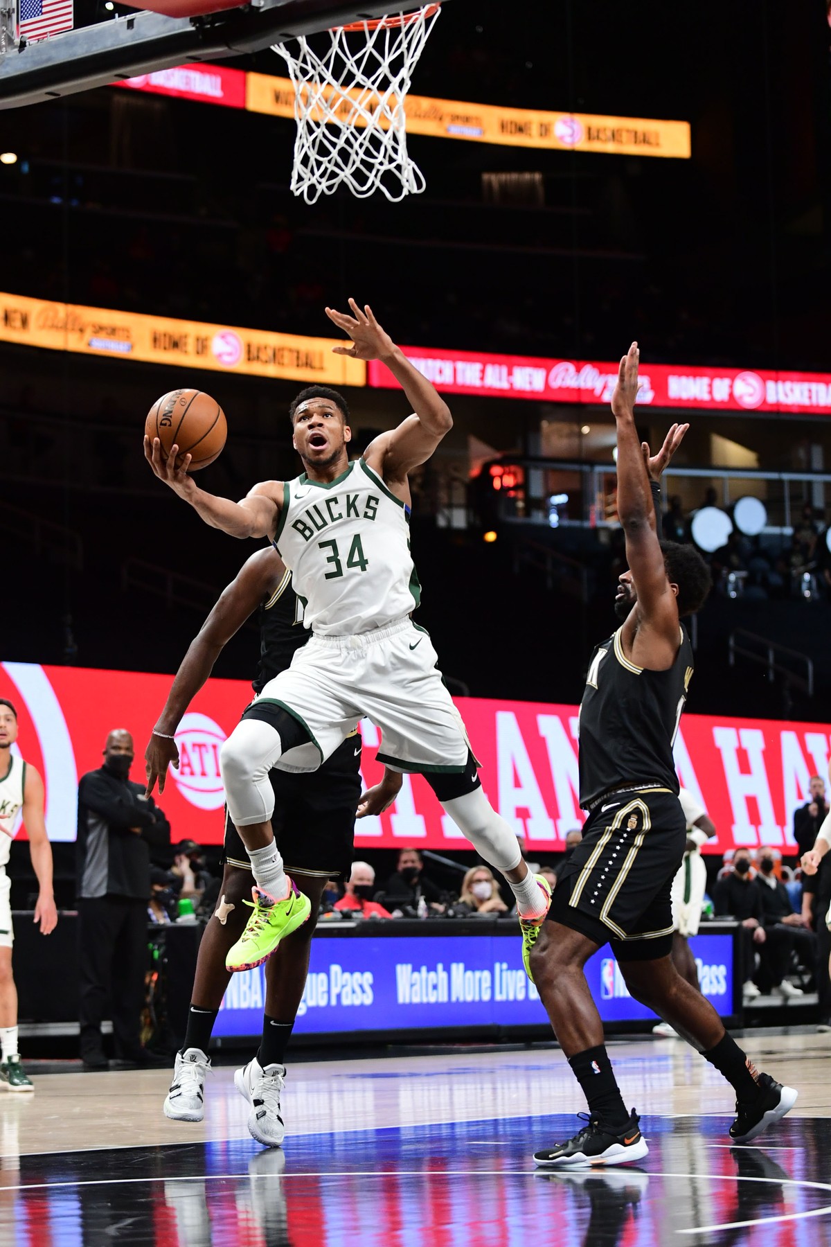 NBA: Milwaukee Bucks 120 x 109 Atlanta Hawks | globoesporte / basquete ...
