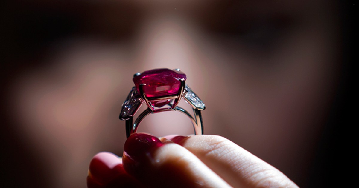 Economia - Rubi é vendido por US$ 30 milhões e bate recorde mundial