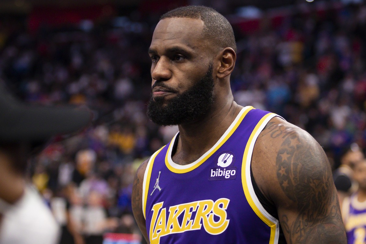 LeBron diz que soco não foi intencional e reclama de suspensão | nba | ge
