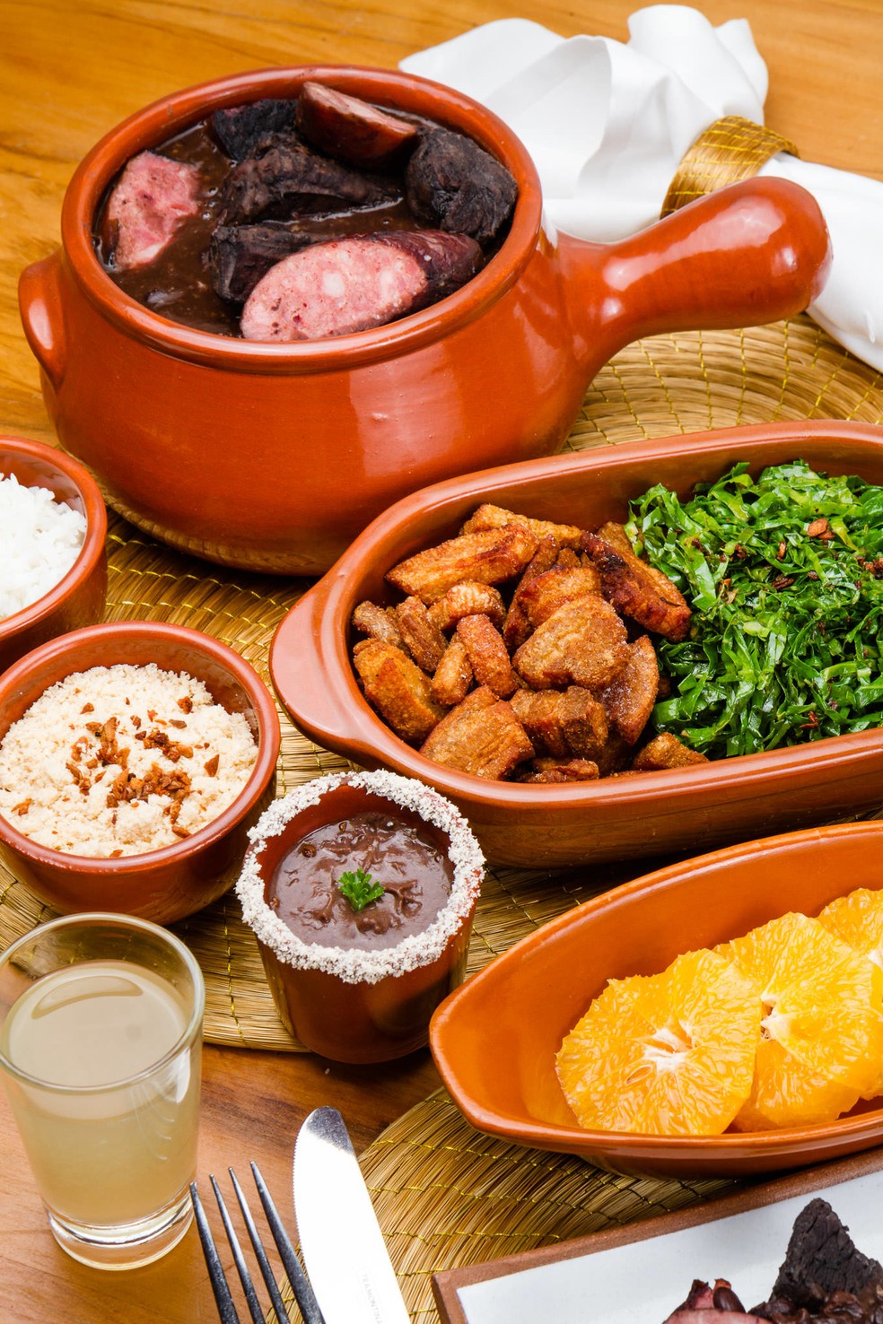 Pré-carnaval no Rio tem festas, feijoadas e ensaios nesta semana ...