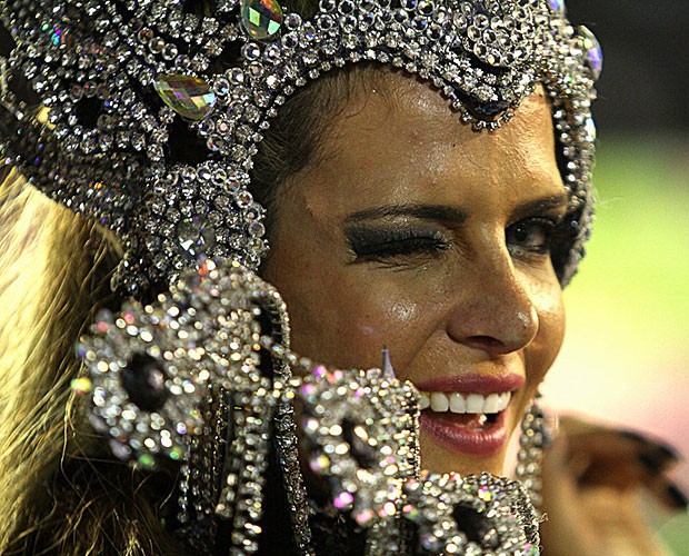 Denise Rocha: “Vou ser um tsunami na avenida” - Quem | Rio de Janeiro