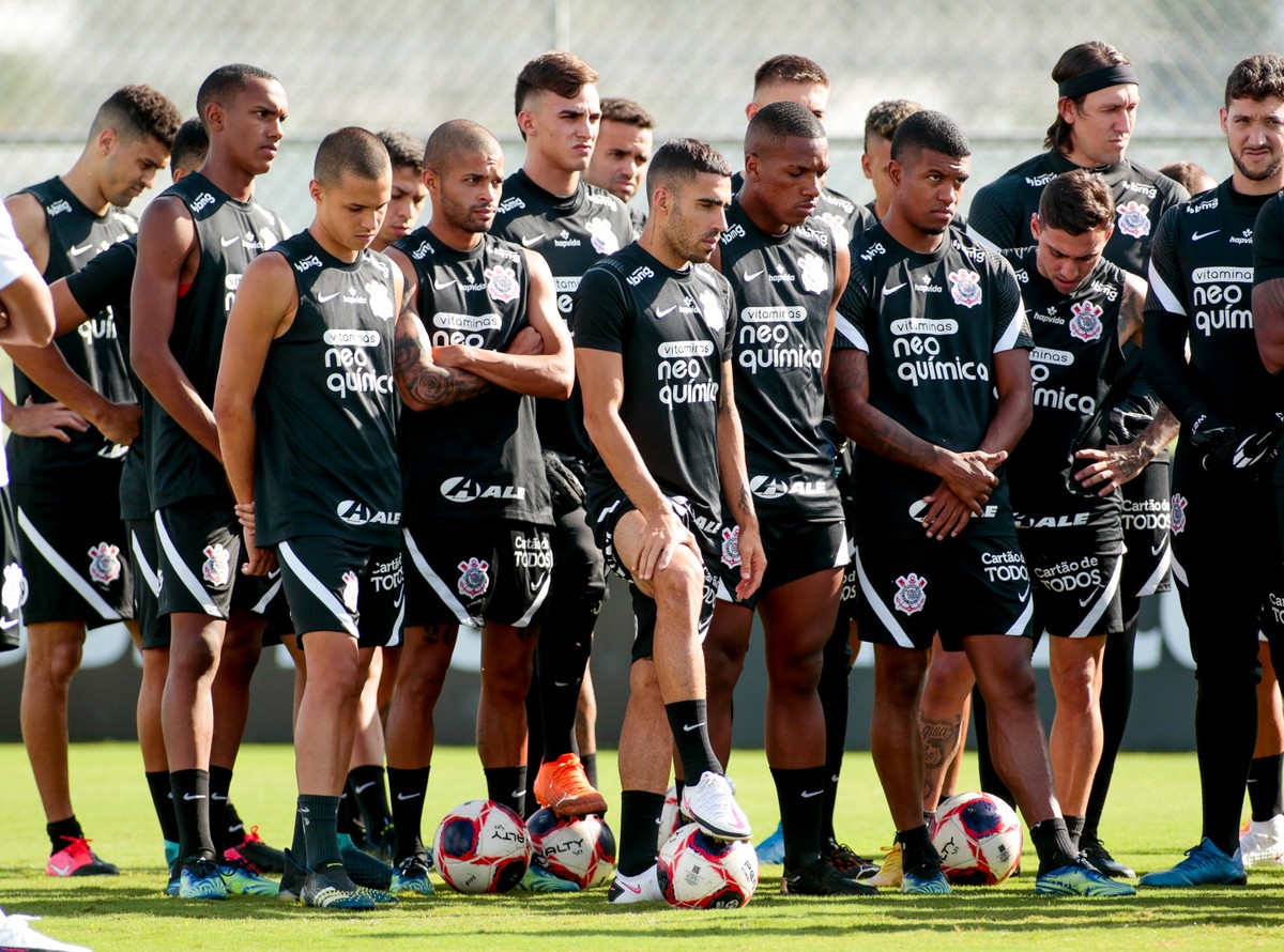 Corinthians volta aos treinos sem saber quando joga | corinthians | ge