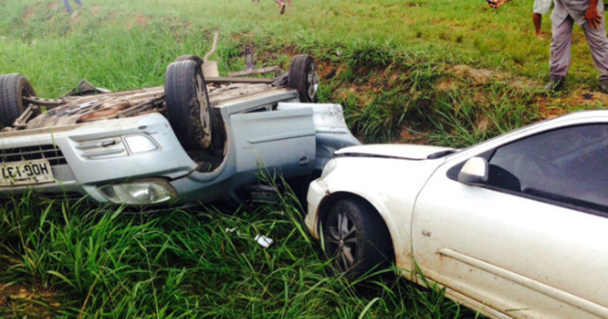 G1 - Acidente com quatro veículos mata duas pessoas na BA-093, em ...
