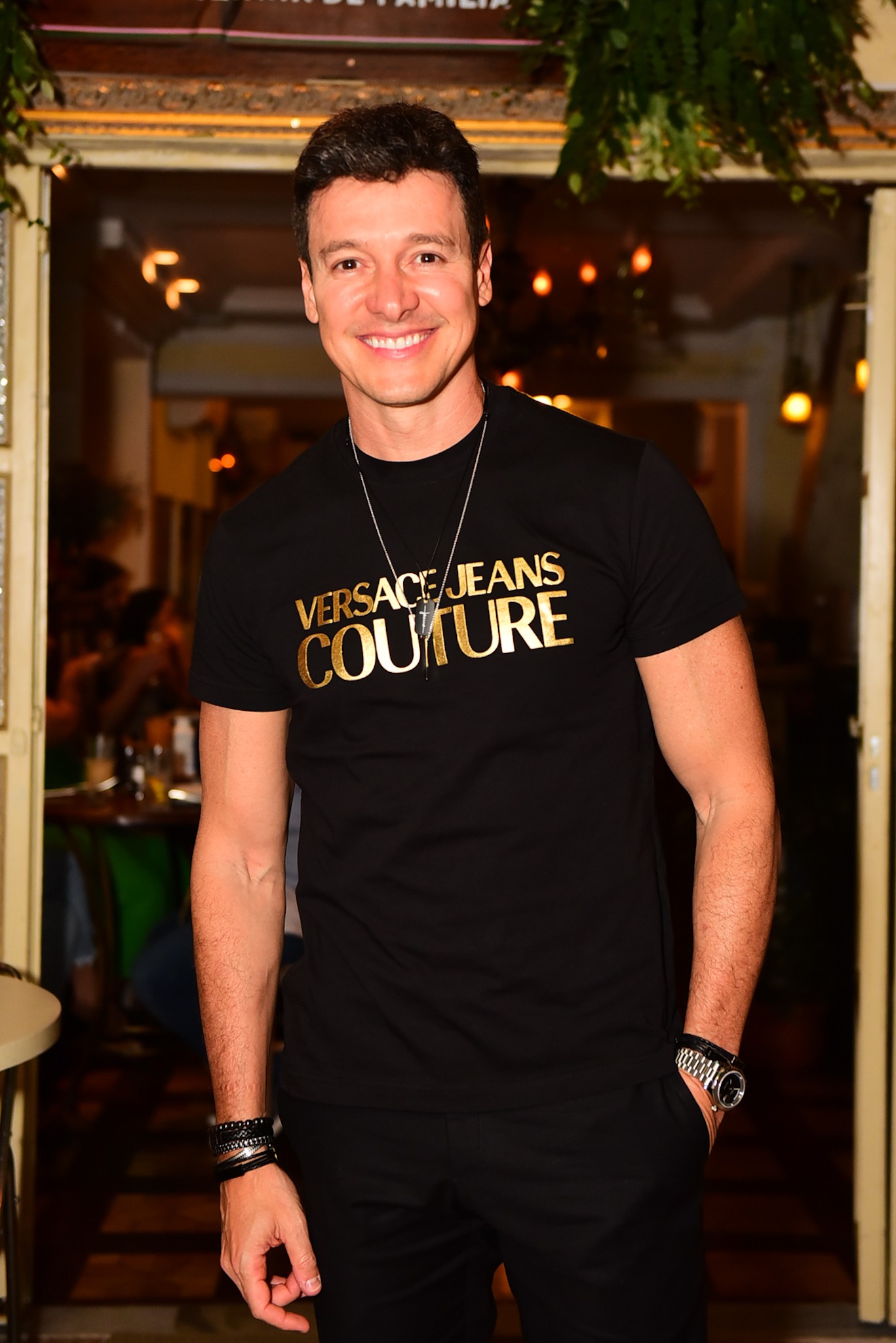 Rodrigo Faro comemora os 49 anos em festa com amigos e familiares ...