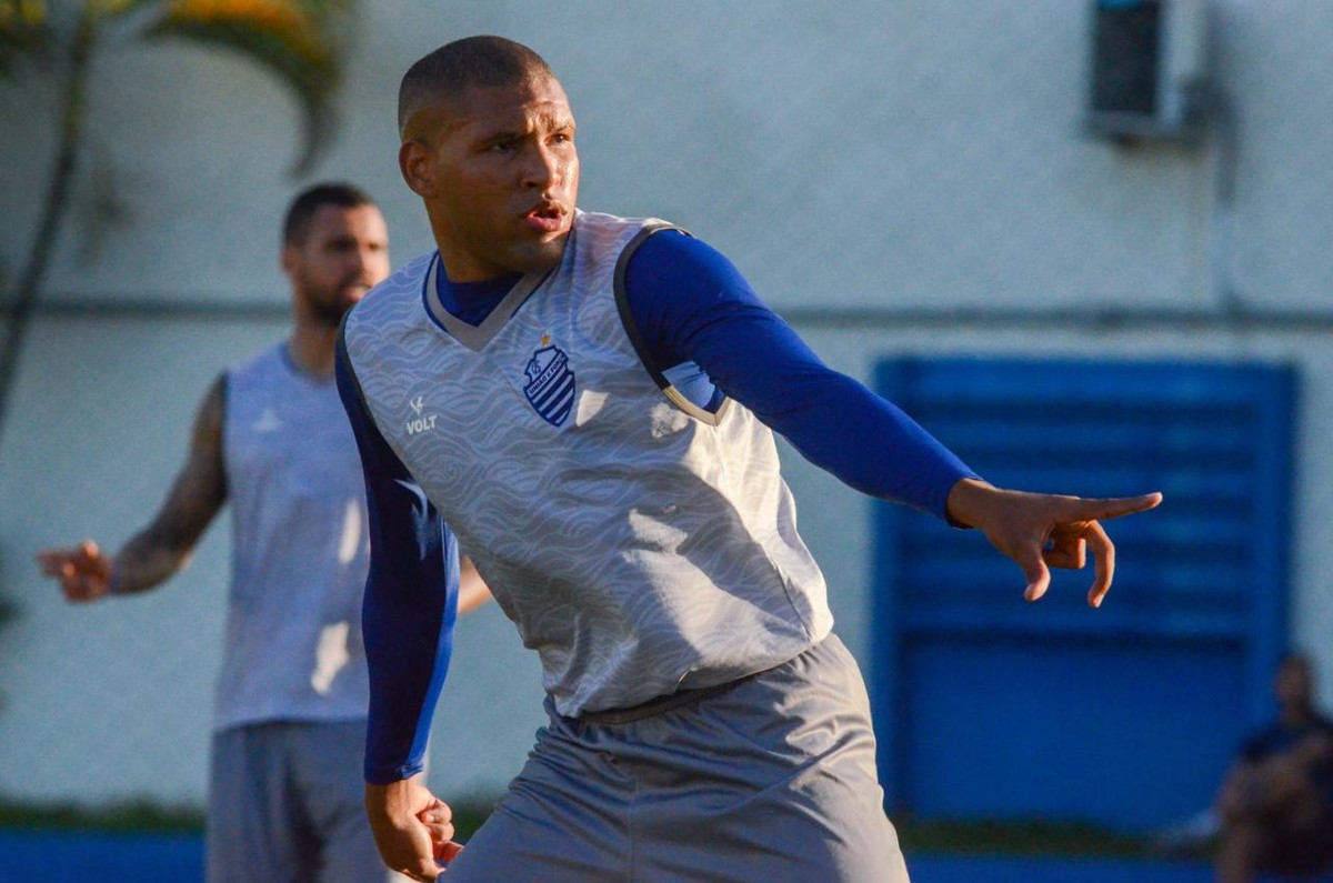 Matheus Felipe fala sobre as oscilações do CSA na Série B: "Futebol é ...