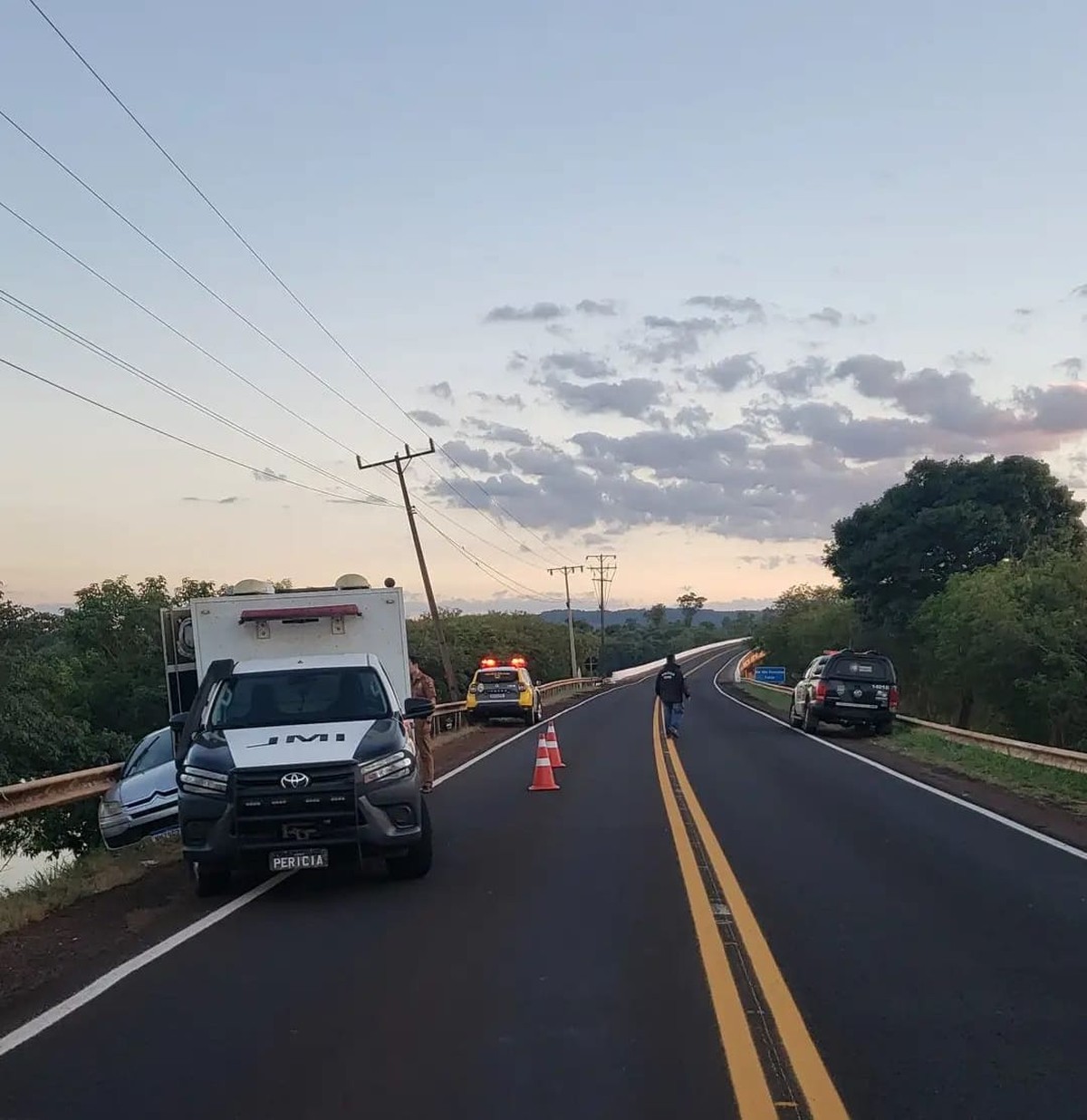 Dois jovens são mortos a tiros dentro de carro na PR-317, diz polícia | Oeste e Sudoeste | G1