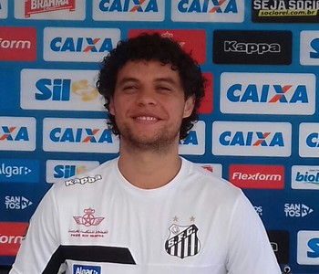 Victor Ferraz comemora paternidade e se vê na melhor fase da carreira