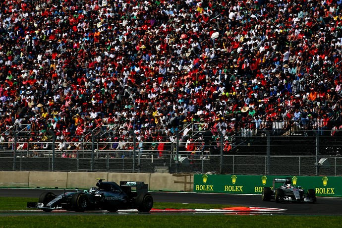 Rosberg domina Hamilton, vence no México e retoma vice-liderança da F-1