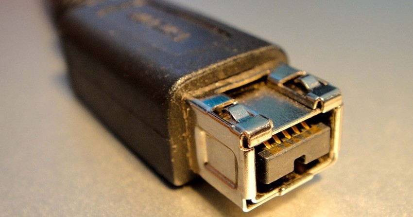 FireWire: entenda a tecnologia, quais suas principais funções e preço ...