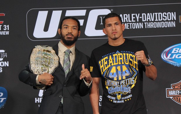 Novo chute de Pettis? 'Se acontecer, estarei preparado', afirma ...
