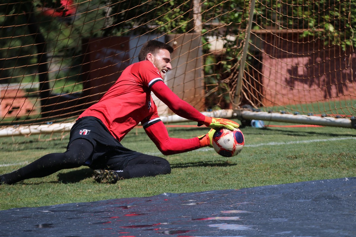 Goleiro revela espera para ter segunda chance no Botafogo-SP: “dei a ...