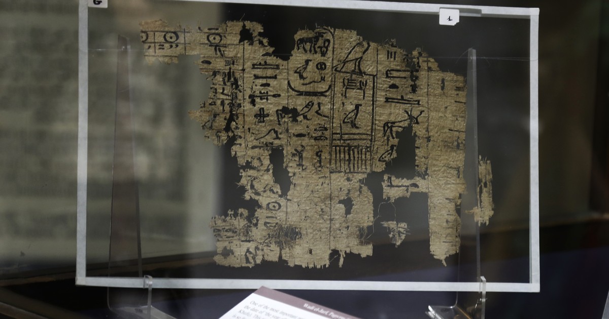 G1 - Papiro mais antigo do Egito é exposto em museu pela primeira vez ...