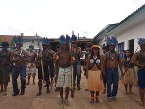 Vilhena: Índios Mamaindê ocupam prédio por melhorias na saúde ...