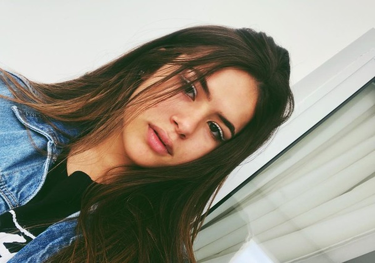 Maisa abre álbum de infância e diverte seguidores no Twitter ...