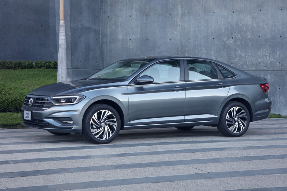 Teste: já andamos no novo Volkswagen Jetta, que chega ao Brasil no fim ...