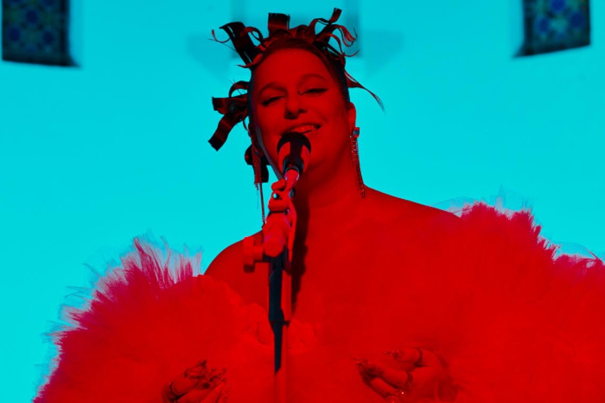 Alice Caymmi vai de Latino a Caetano Veloso no álbum em que resume dez ...