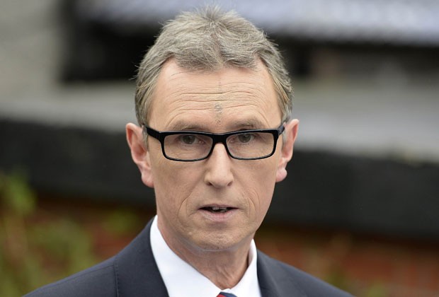 G1 - Membro do Parlamento britânico nega ter estuprado outro homem ...