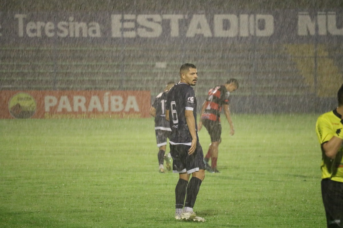 Volante Alexandre Pinho deixa o Altos e não jogará pelo clube a Série C ...