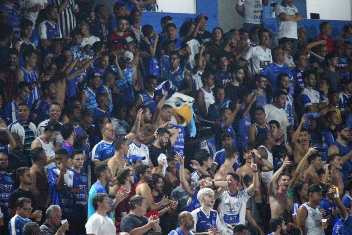 Torcida Do Vitória Es Esgota Ingressos Para Jogo Contra O Figueirense