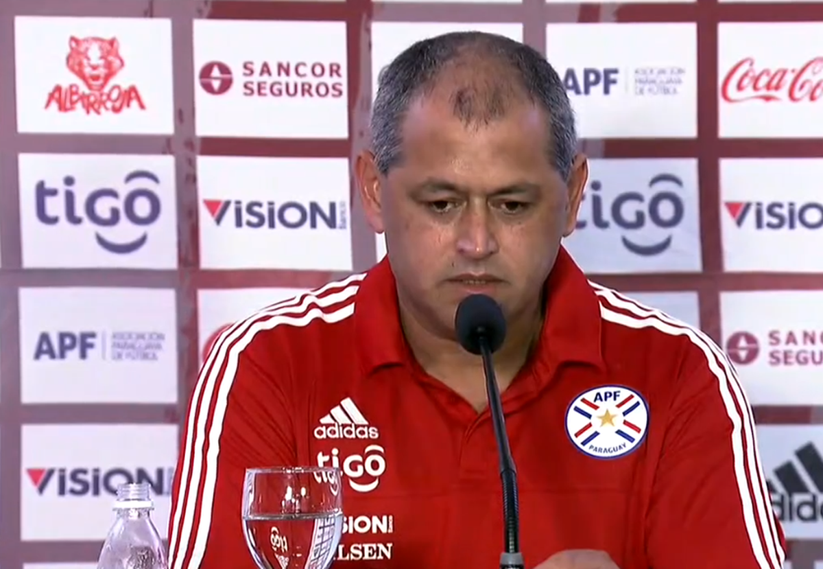 Arce faz mistério, não divulga time, mas garante Paraguai ofensivo ...