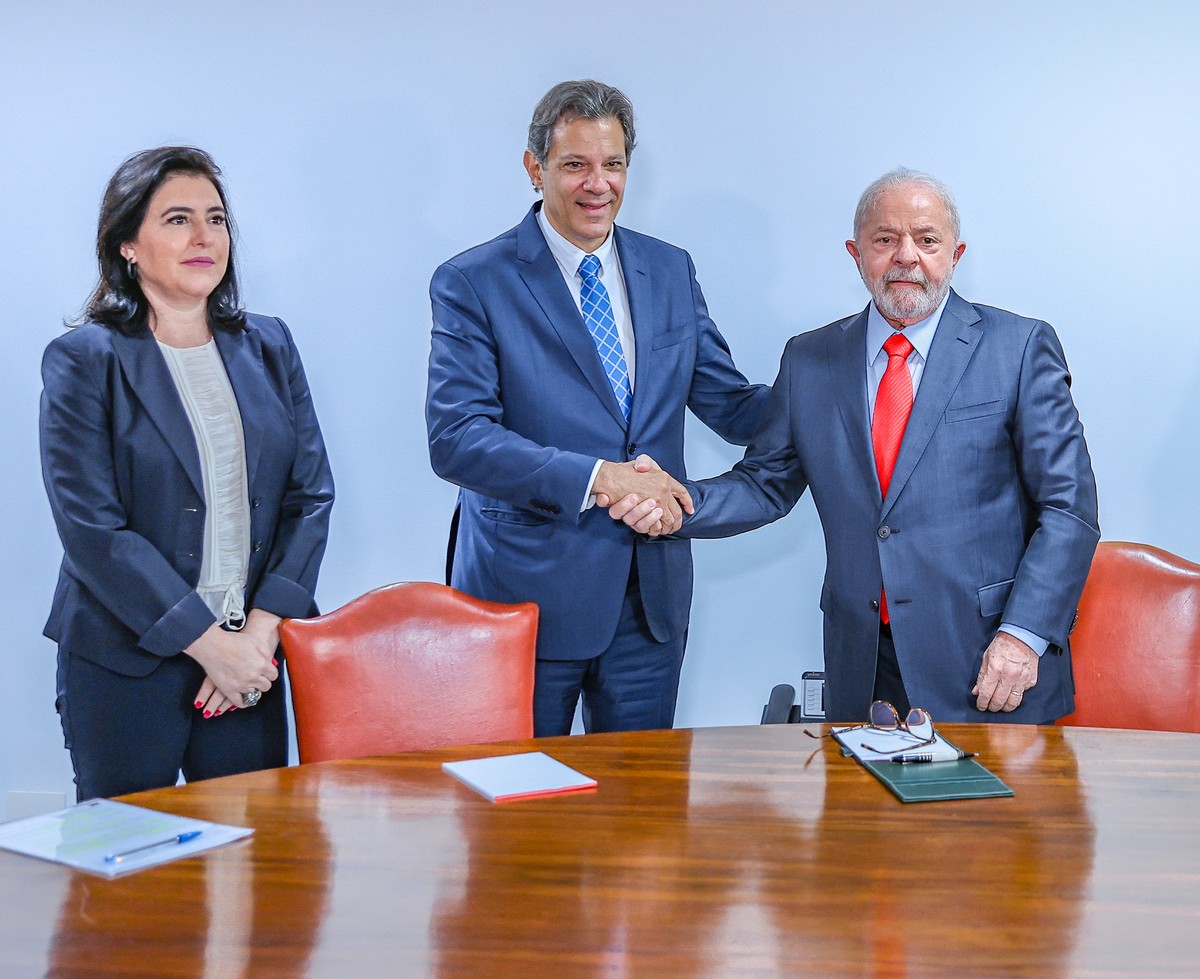 A celeuma e o debate real