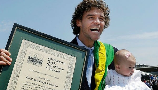 Rede Globo > rbstvsc - Guga é imortalizado no Hall da Fama e ganha ...