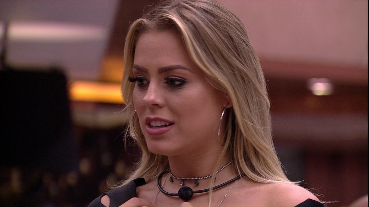 Isabella conta a sisters sobre conversa com Elana | casa bbb | gshow