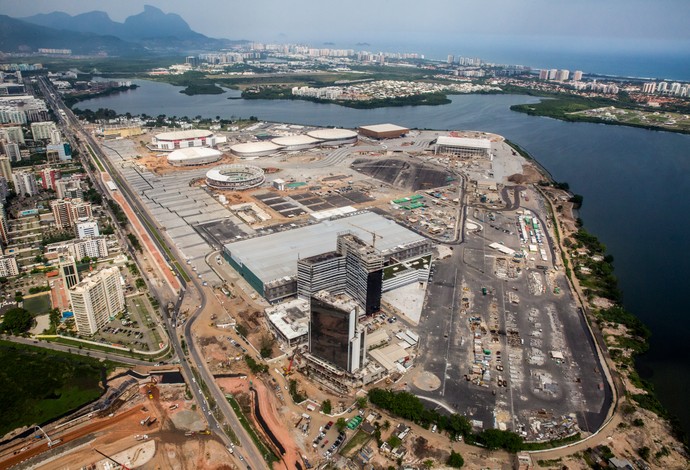 Imagens aéreas detalham avanços no Parque Olímpico e na Vila dos Atletas